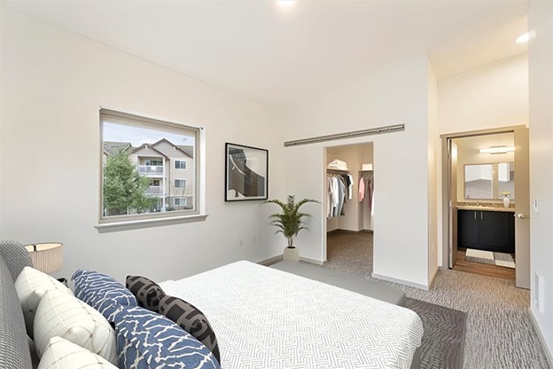 Crescent Point | Amenities